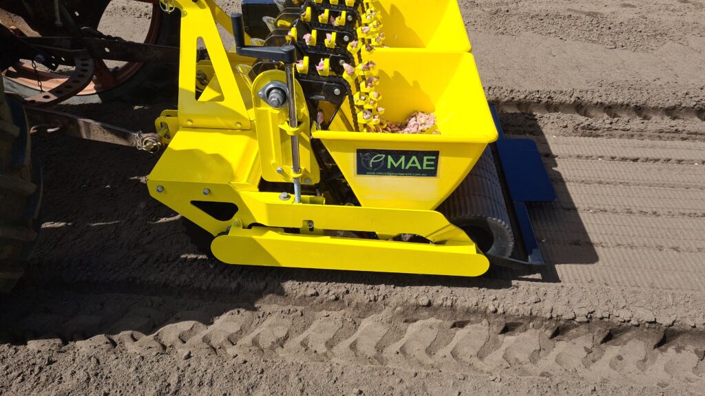 MAE 3PL Garlic Planter – Mirco Ag Equipment